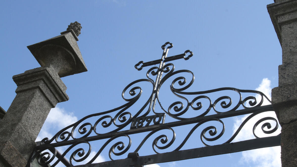 Gaia lança concurso público para construção de crematório - JN