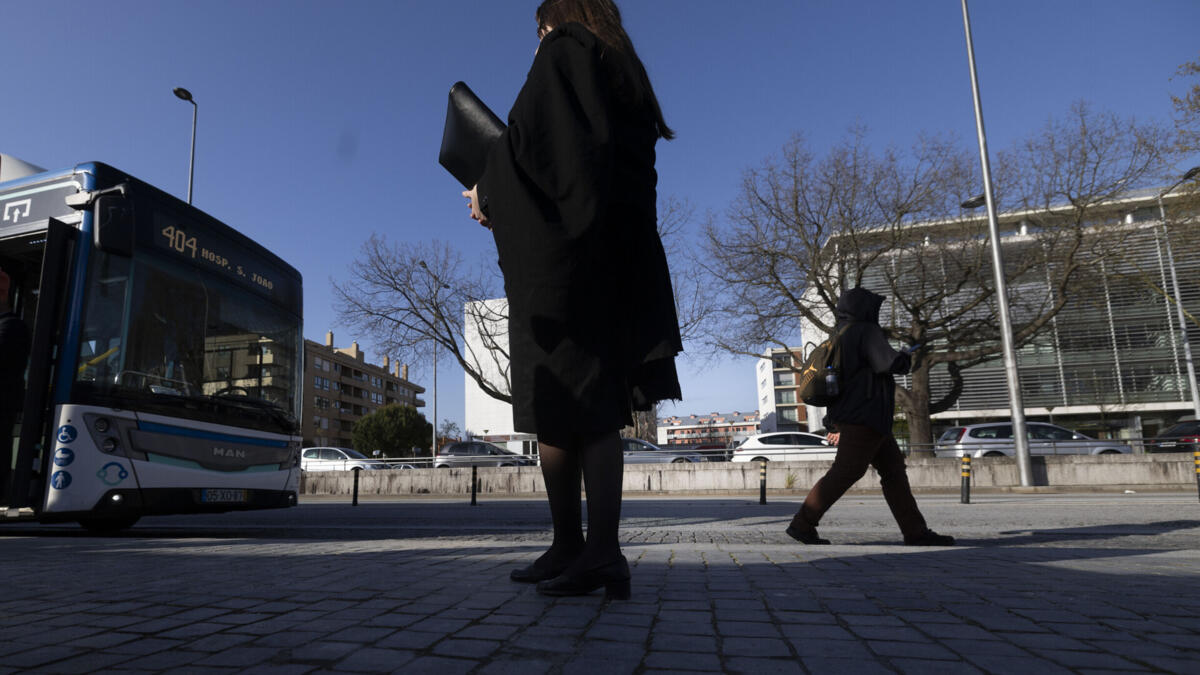 Primeira página em 60 segundos: Alunos pobres no Superior caem quase ...