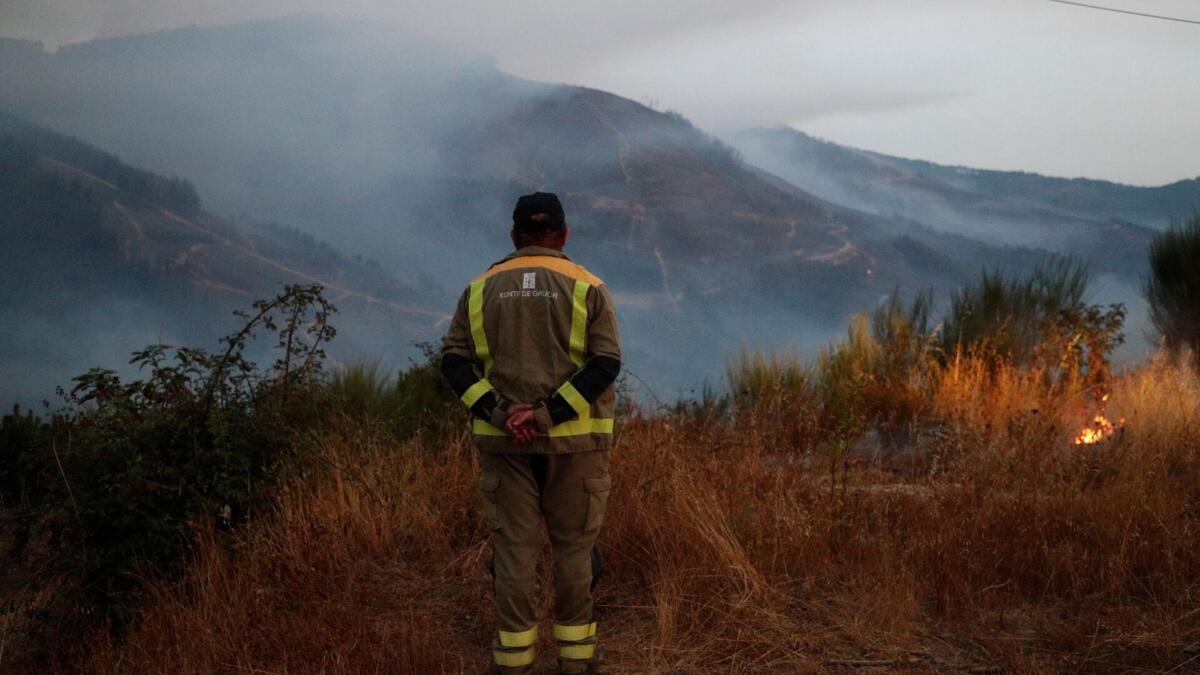 Nove fogos preocupantes em Espanha mas "final está já muito próximo" - JN