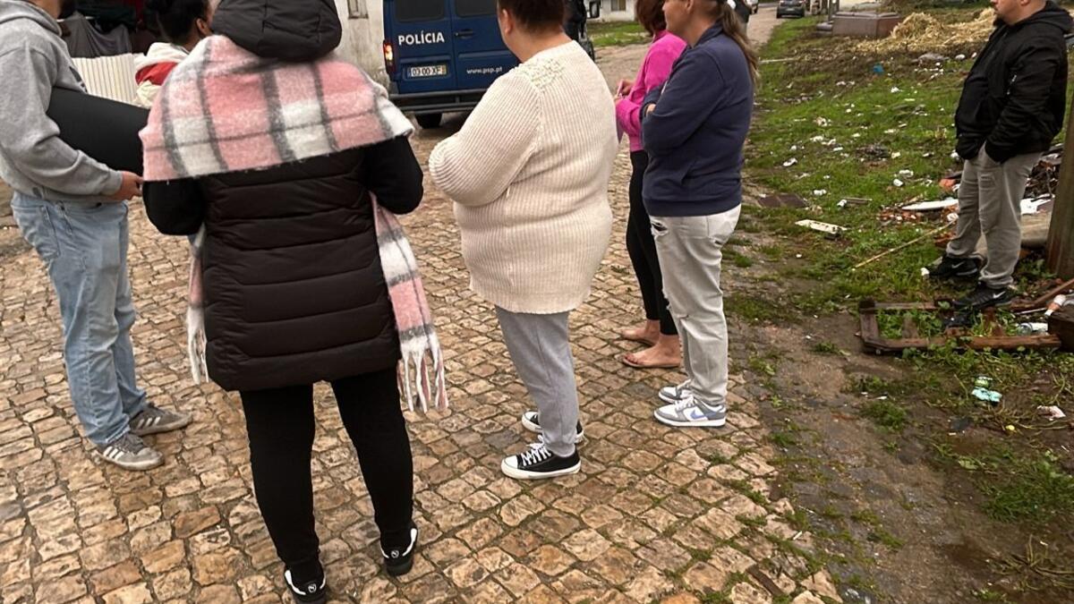 IHRU volta a bairro de Odivelas para novo despejo - JN