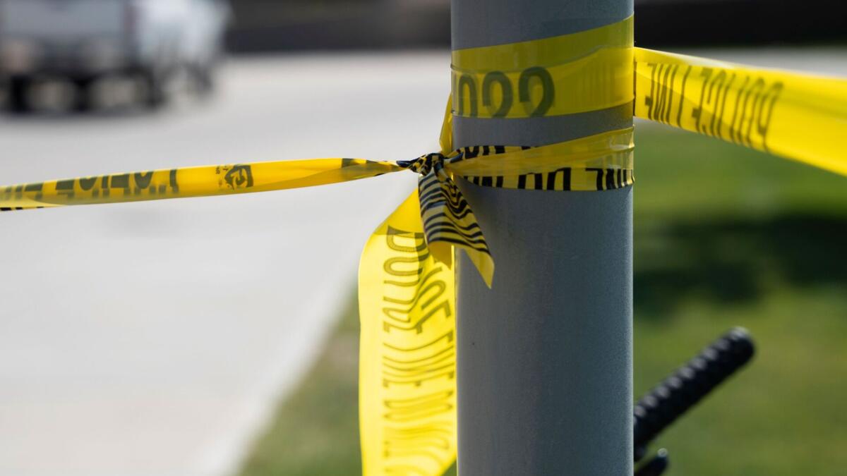 Homem abre fogo numa rua de Sidney e fere 20 pessoas - JN