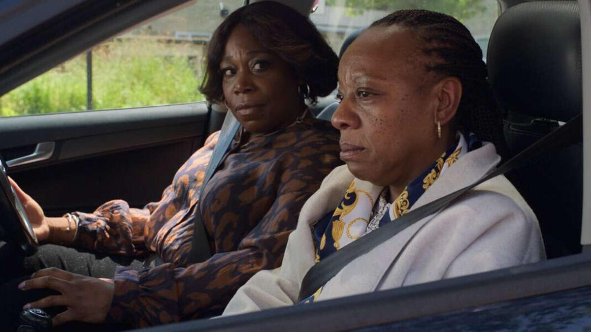 Mike Leigh mergulha na profundidade da mente humana - JN