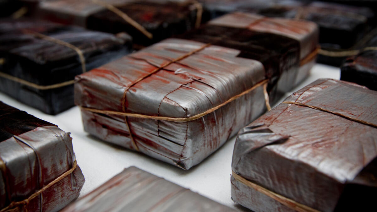 Operação em aeroportos brasileiros trava tráfico de droga para Portugal ...