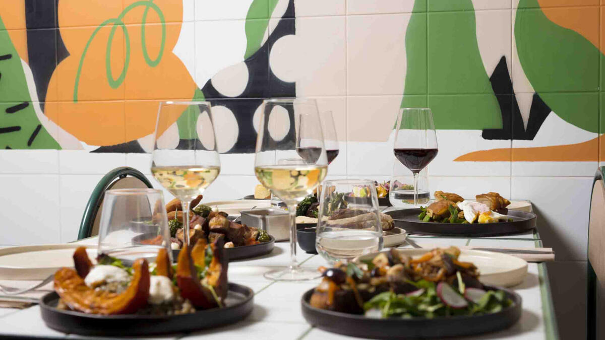 Das ruas para o restaurante: a associação que transforma vidas - JN