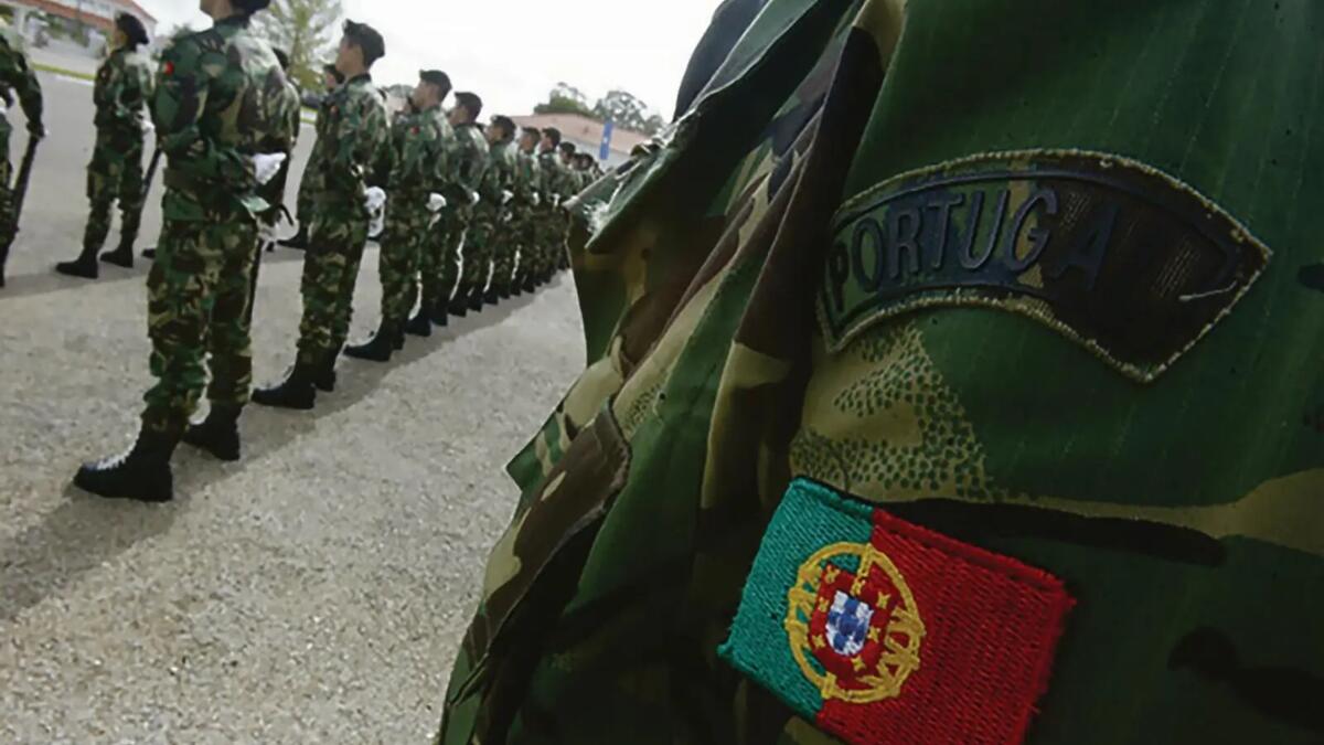 Sargentos criticam "medidas superficiais" para recrutar jovens - JN