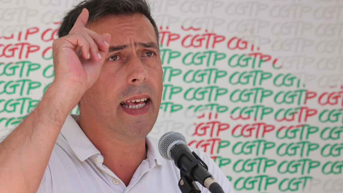 Reunião do primeiro-ministro com CGTP sobre lei laboral adiada pela ...