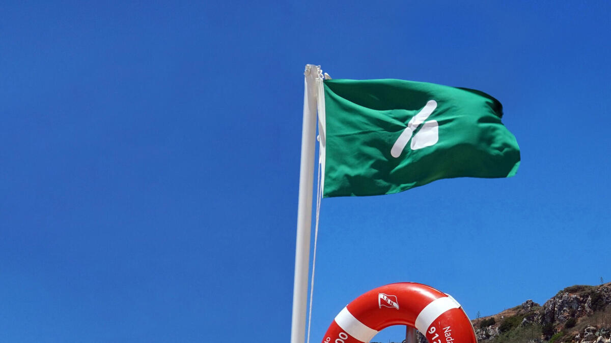 Zona balnear do Azibo adota sistema de cores para daltónicos - JN