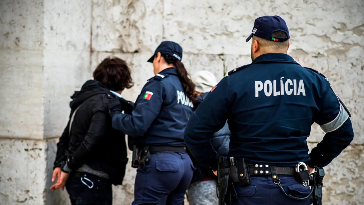 Mais de três mil furtos por carteirista no primeiro semestre - JN