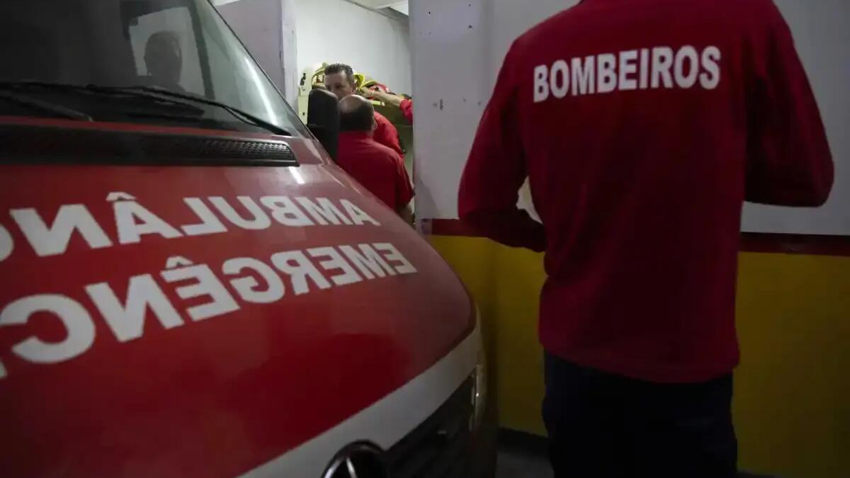 Bombeiros pedem audiência urgente ao primeiro-ministro - JN
