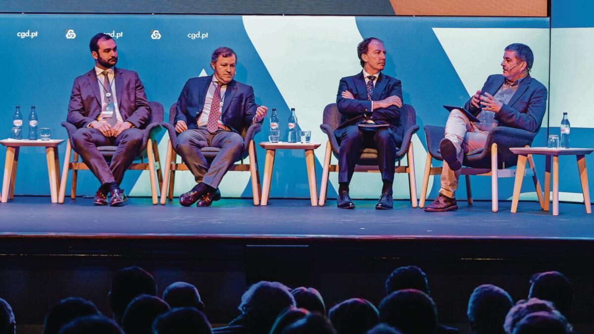A macroeconomia do cavalo que vale 1,5 mil milhões - JN
