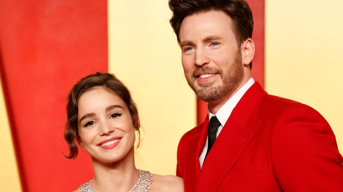 Alba Baptista e Chris Evans terão sido pais - JN