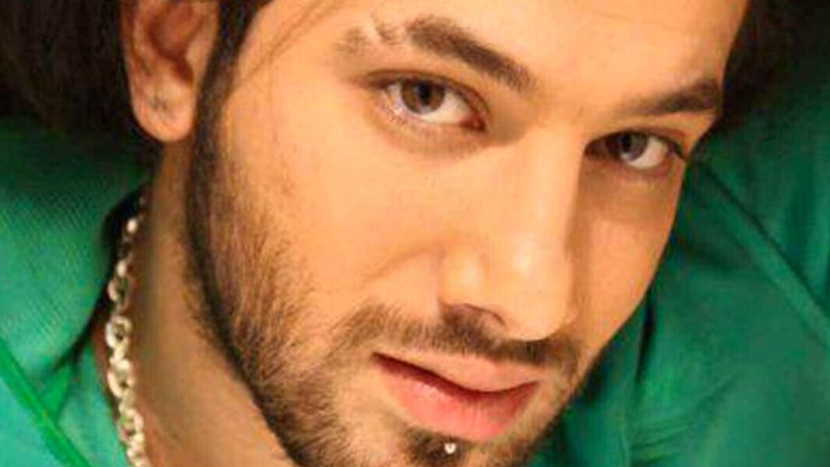 Cantor Tatalou condenado à morte no Irão por "blasfémia" - JN