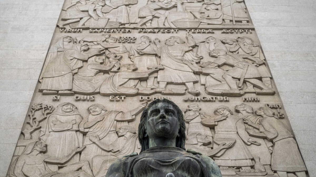 Suspeito de maltratar mãe em Montemor-o-Novo internado em psiquiatria - JN