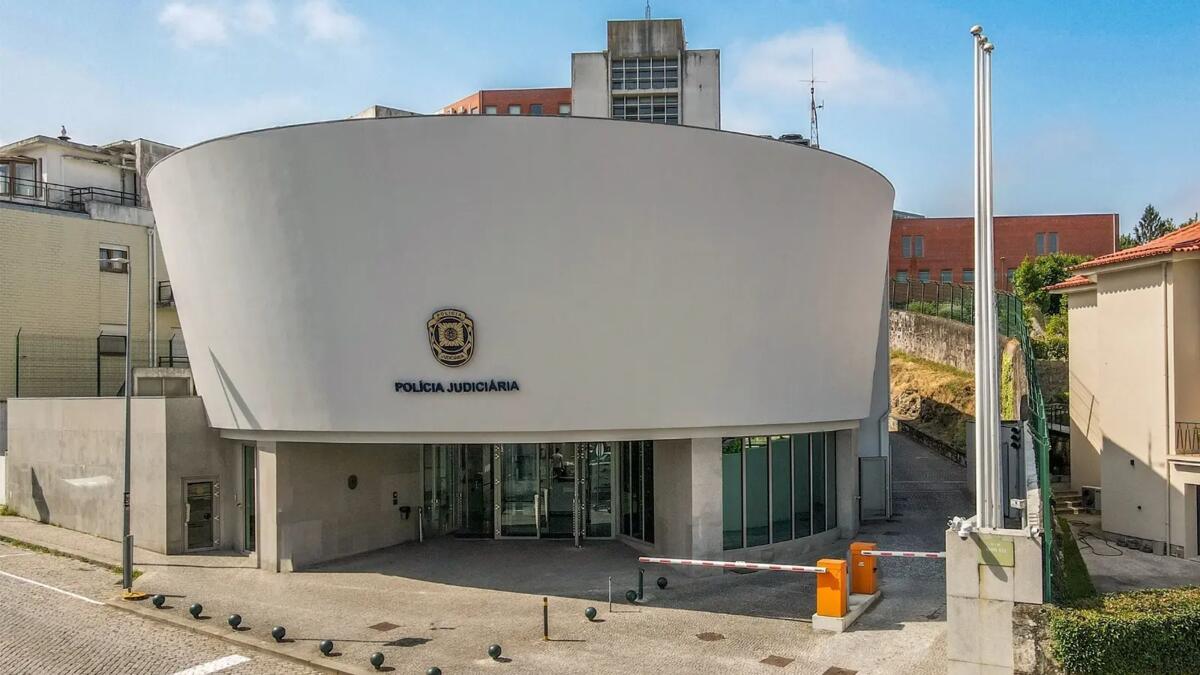 Jovem detido por ferir três pessoas com navalha em Santa Maria da Feira ...