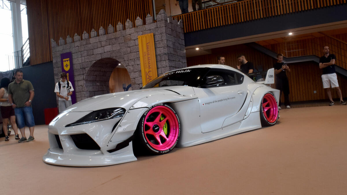 Mais de 300 carros modificados deliciam fãs do tuning em Ponte de Lima - JN