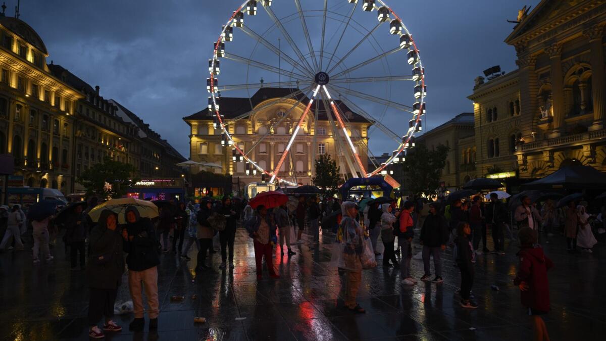 Setenta mil portugueses emigraram em 2023: Suíça foi o principal ...