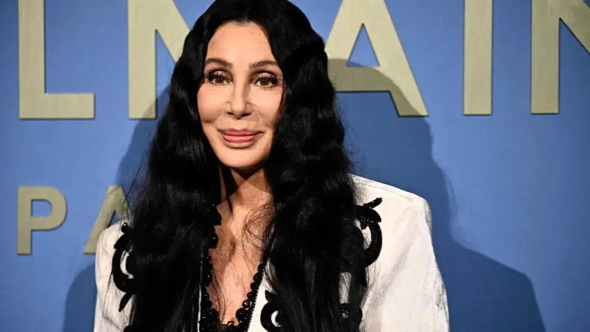 Cher descobre que é avó de jovem de 15 anos em revelação tardia sobre o ...