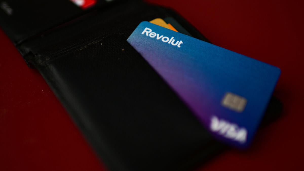 Revolut estreia caixas ATM em Portugal no próximo ano. Espanha avança ...