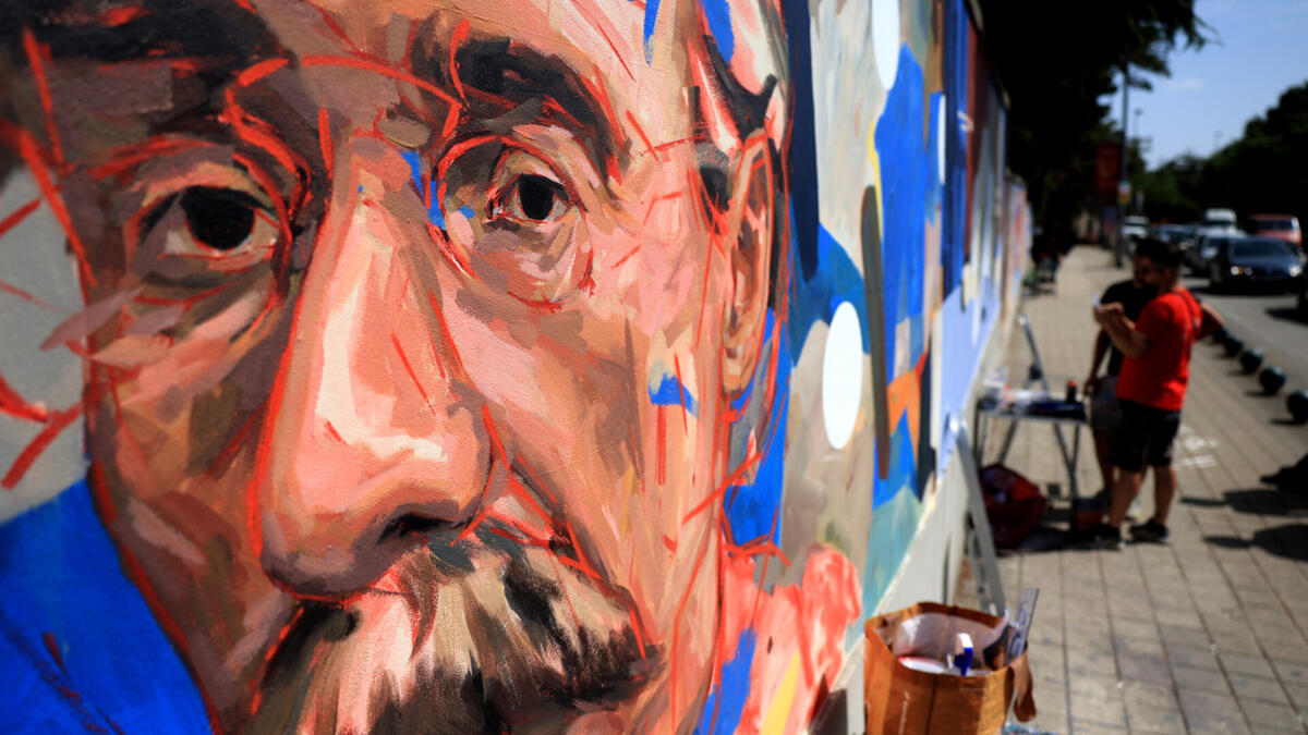 Mural gigante para festejar o bicentenário de Camilo é inaugurado na ...