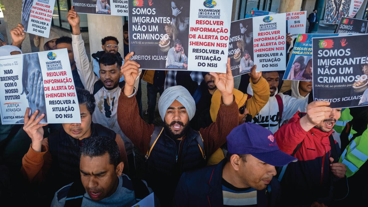 Mais de 171 mil imigrantes em risco de expulsão por falta de pagamento - JN