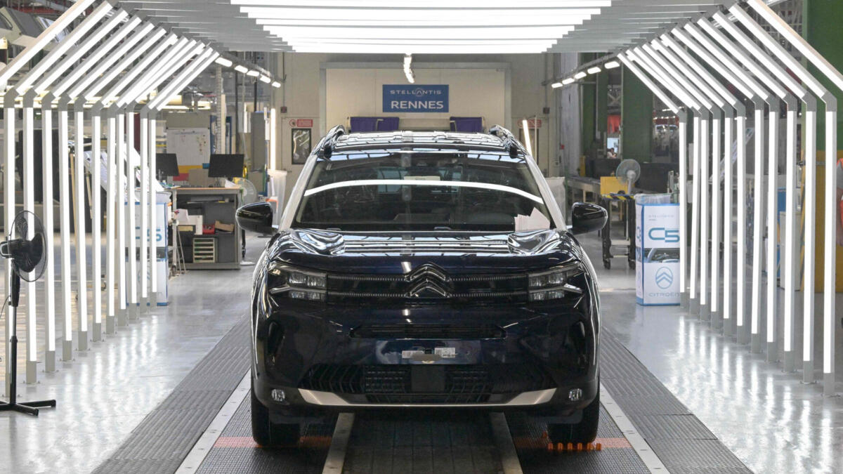 Stellantis com prejuízo de 2,3 mil milhões de euros no primeiro ...