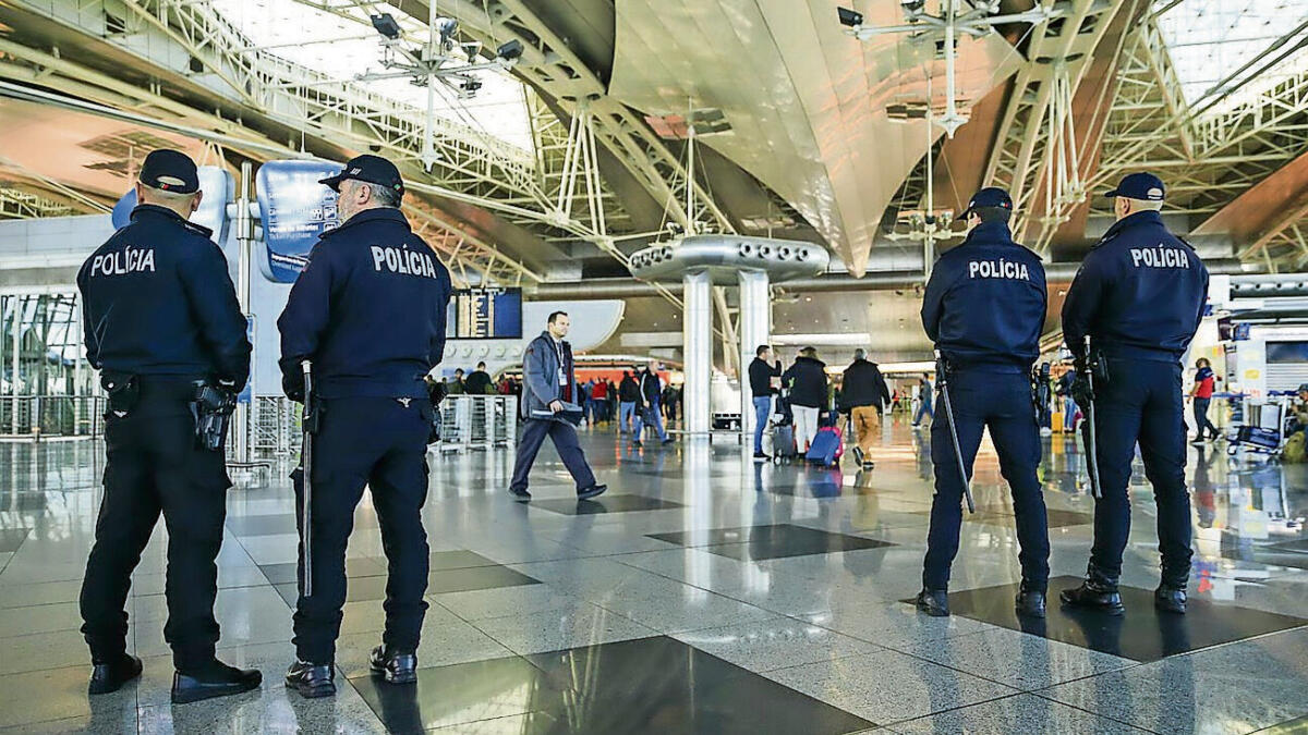 Inspetores da PJ vindos do SEF rejeitam ficar nos aeroportos depois de ...