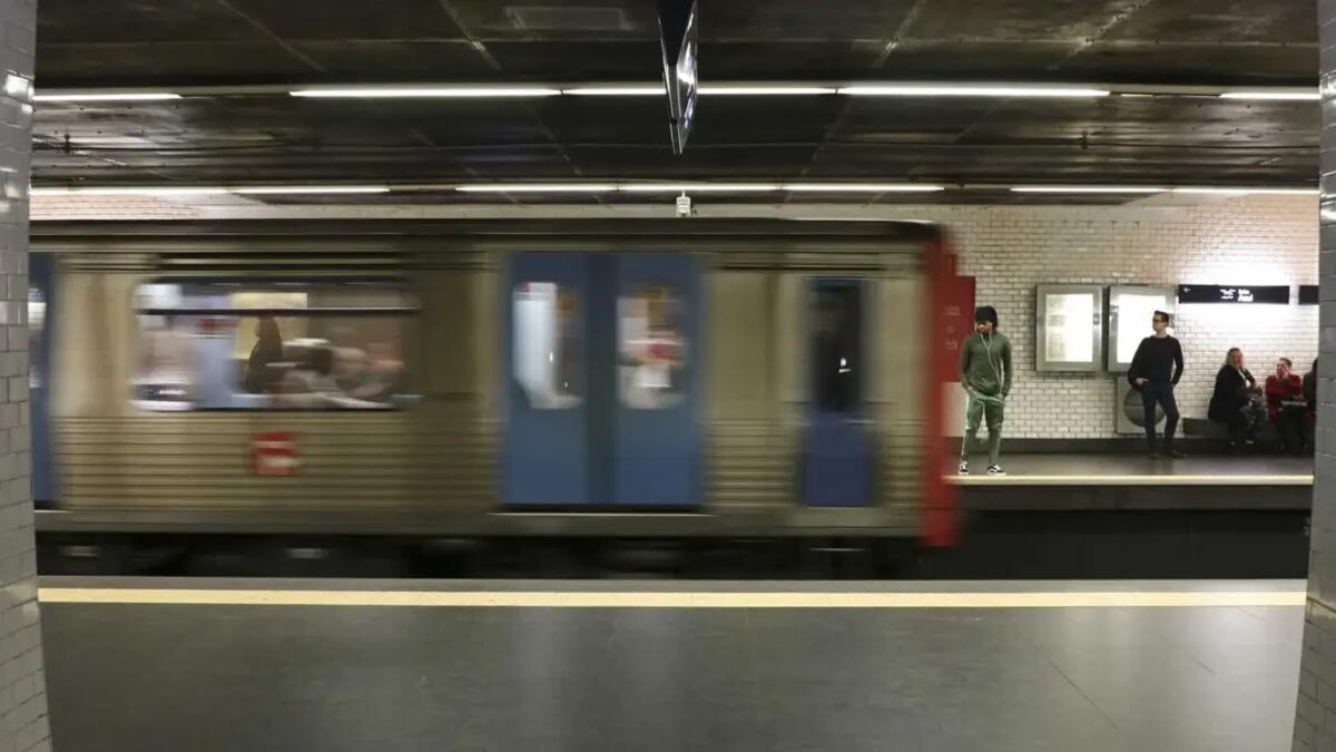 Circulação na linha Verde do metro de Lisboa interrompida devido a ...