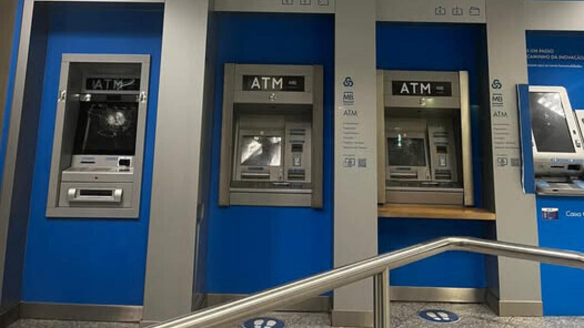 Internamento compulsivo para homem que destruiu 11 caixas multibanco em ...