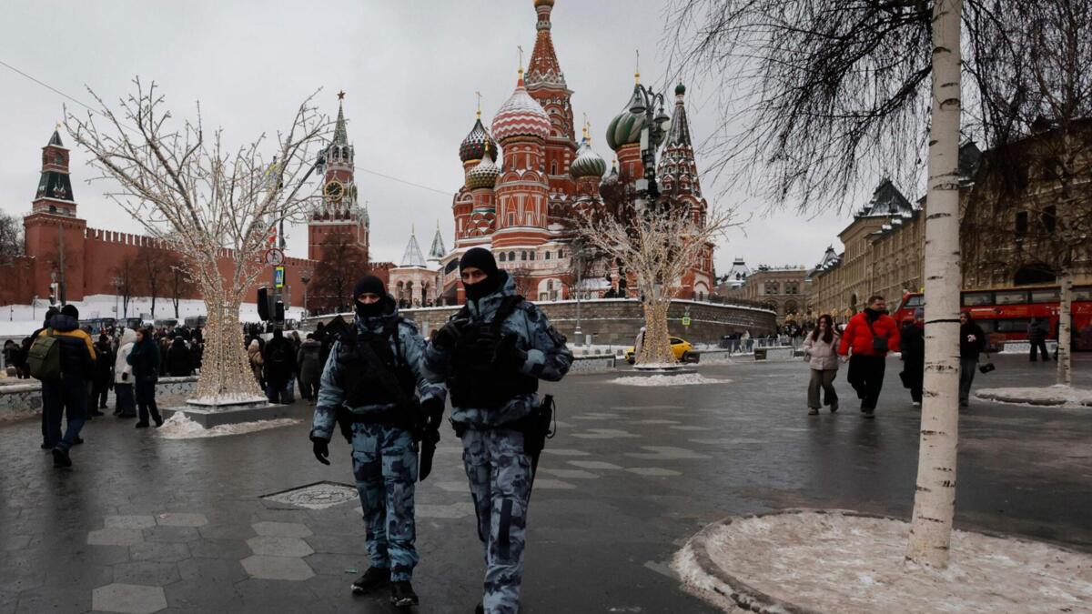 Guarda Nacional russa agrediu público de espetáculo de punk-rock e fez ...