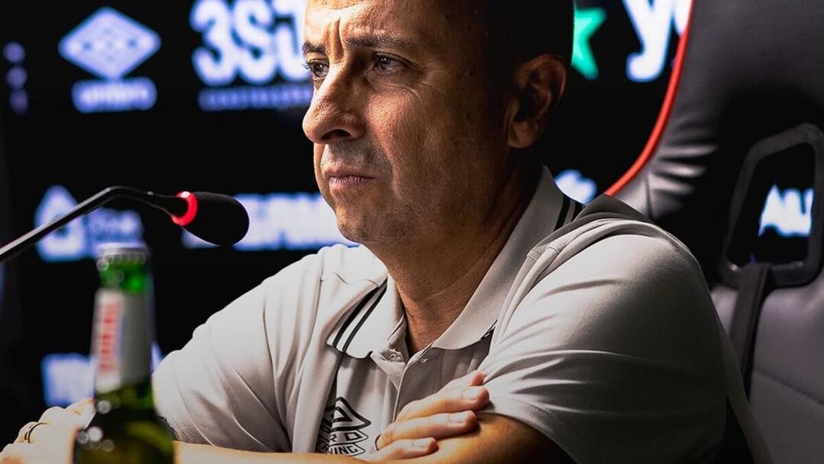 "José Faria não caiu aqui de paraquedas, fez um trabalho fantástico ...