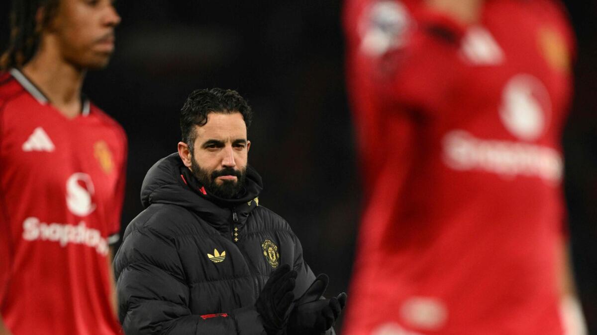 Antigo adjunto de Mourinho no Manchester United lança farpa aos red ...