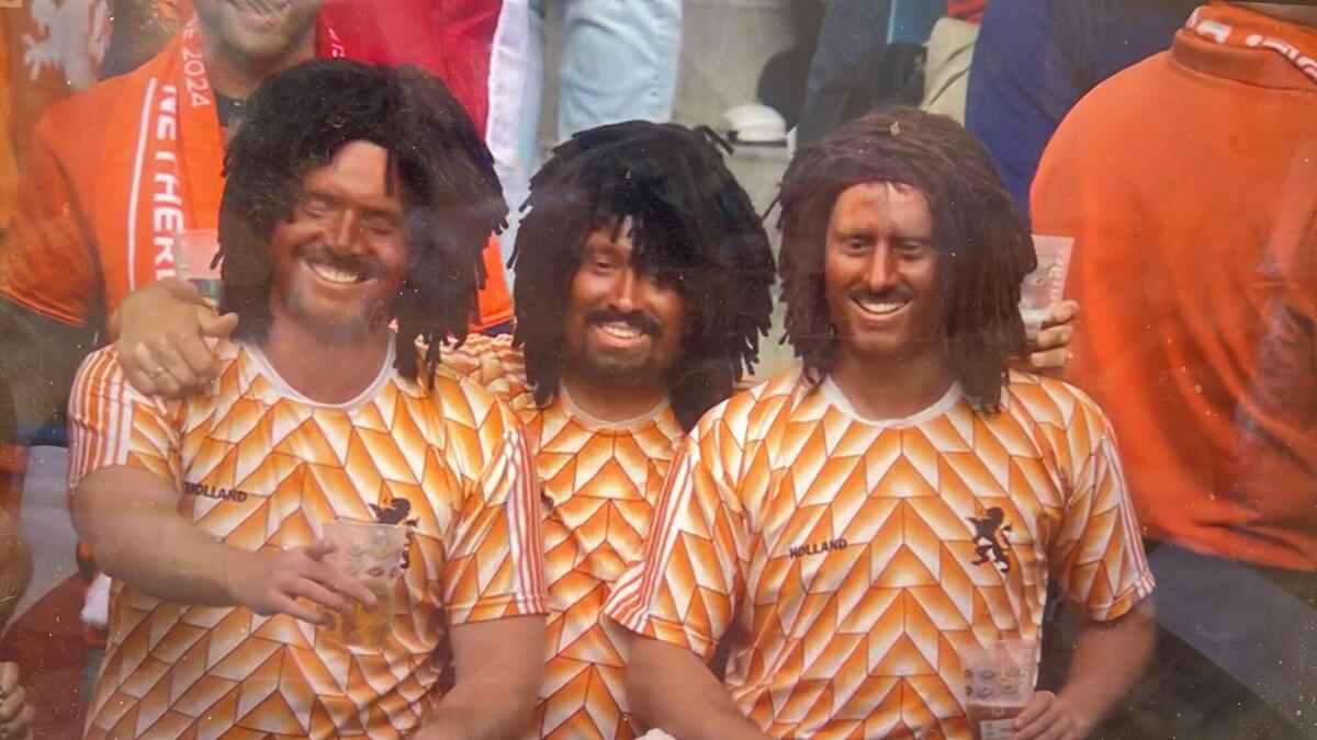 Aké visa críticos de homenagem a Gullit: "Isto está a ficar fora de ...