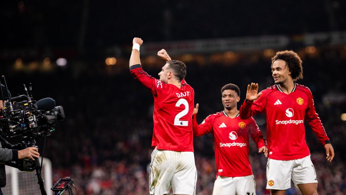 Veja o golo de Diogo Dalot que colocou o Manchester United a vencer o ...