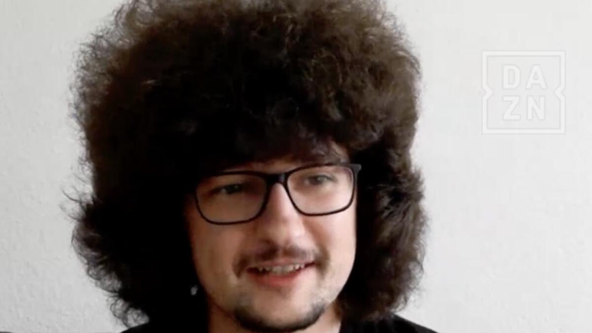 Adepto do Manchester United gostava que fosse Bruno Fernandes a cortar-lhe o cabelo - O Jogo