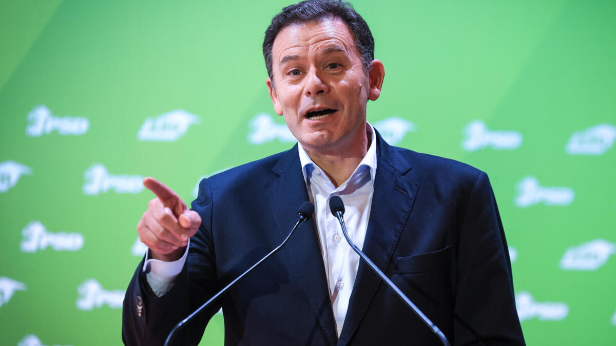 Montenegro garante que salário mínimo nos 1600 é "realista", mas não se compromete com prazos - TSF