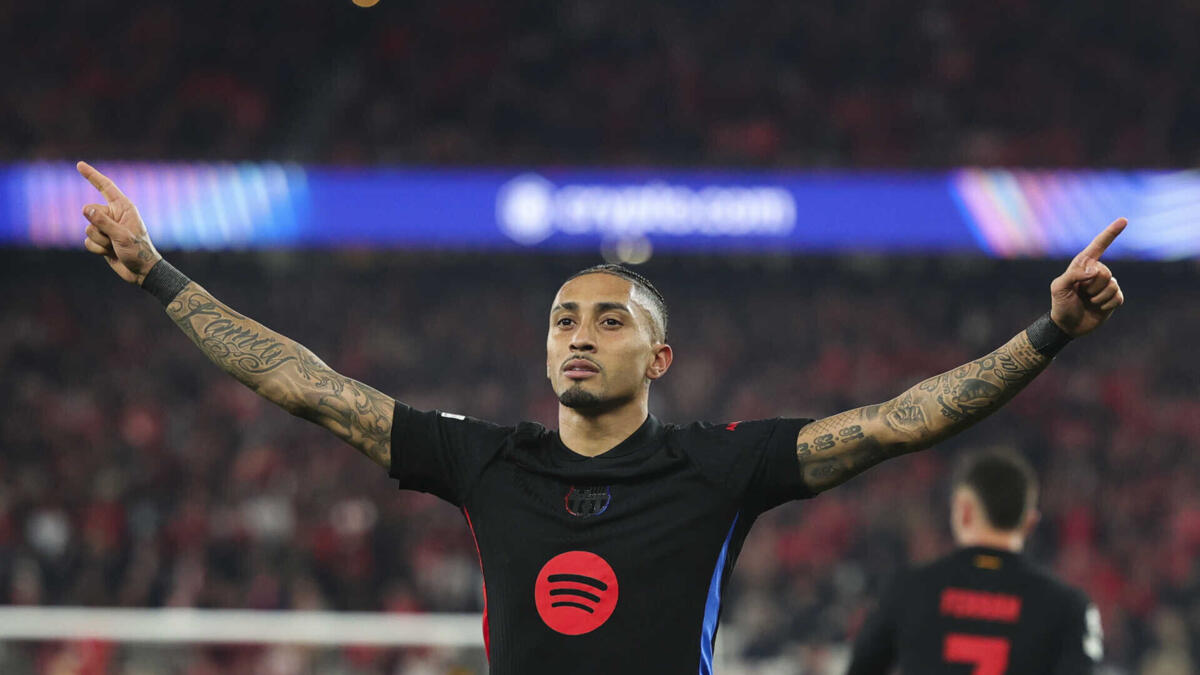 Raphinha volta a decidir e gela Luz: Benfica perde frente ao Barcelona. Veja o golo - TSF