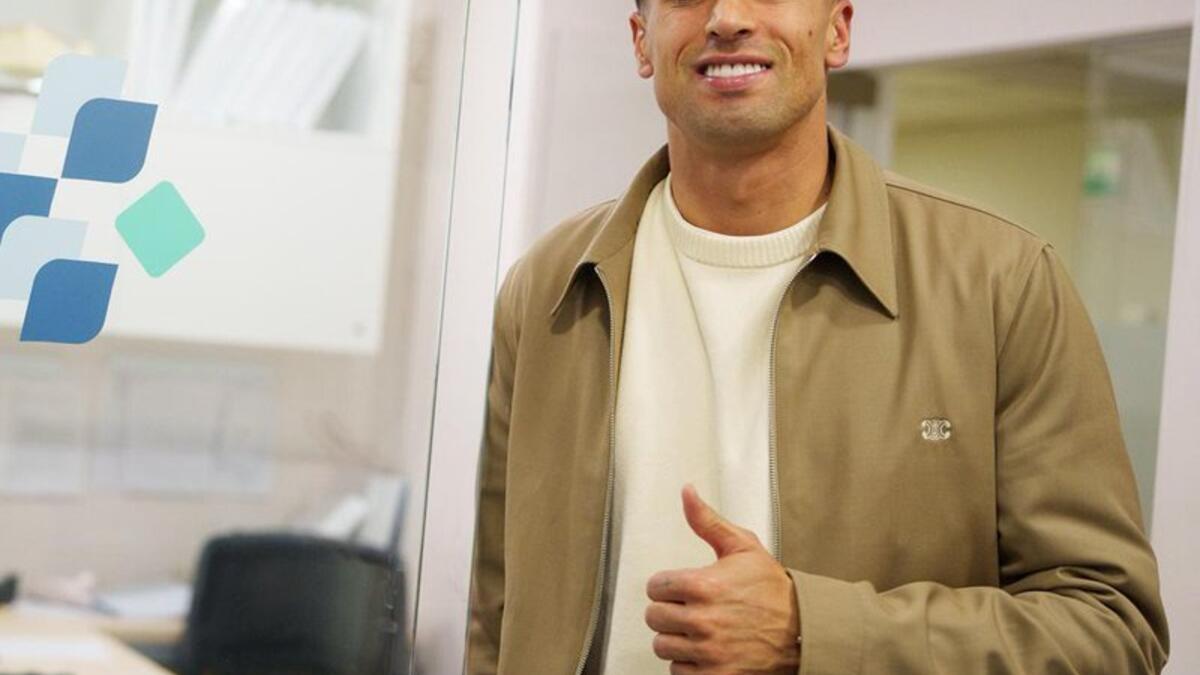 João Cancelo passa exames médicos e vai ser apresentado no FC Barcelona ...